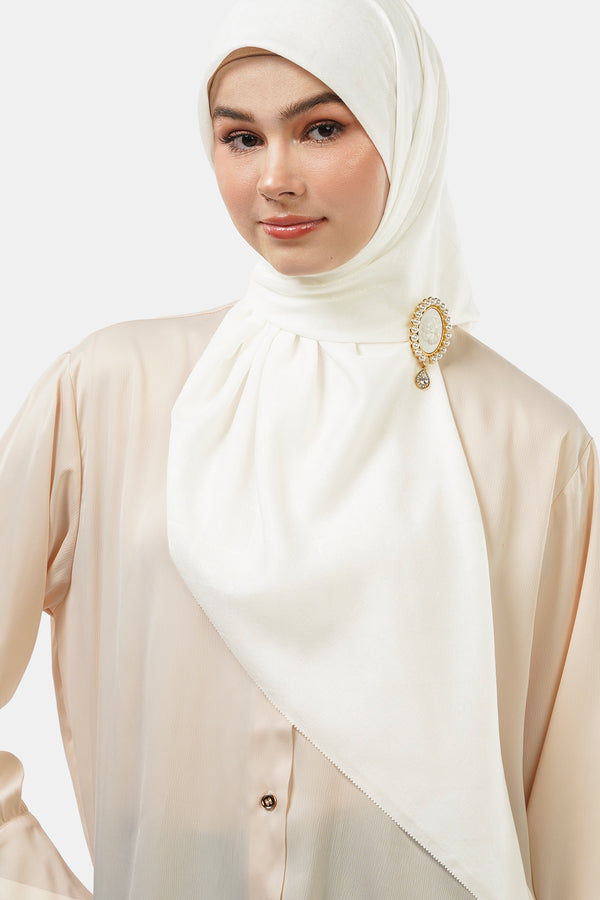 Basic Monogram Scarf - White - Nada Puspita