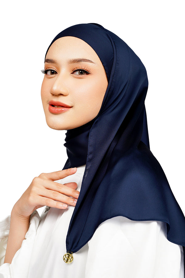 Luxe Easy Shawl - Navy - Nada Puspita