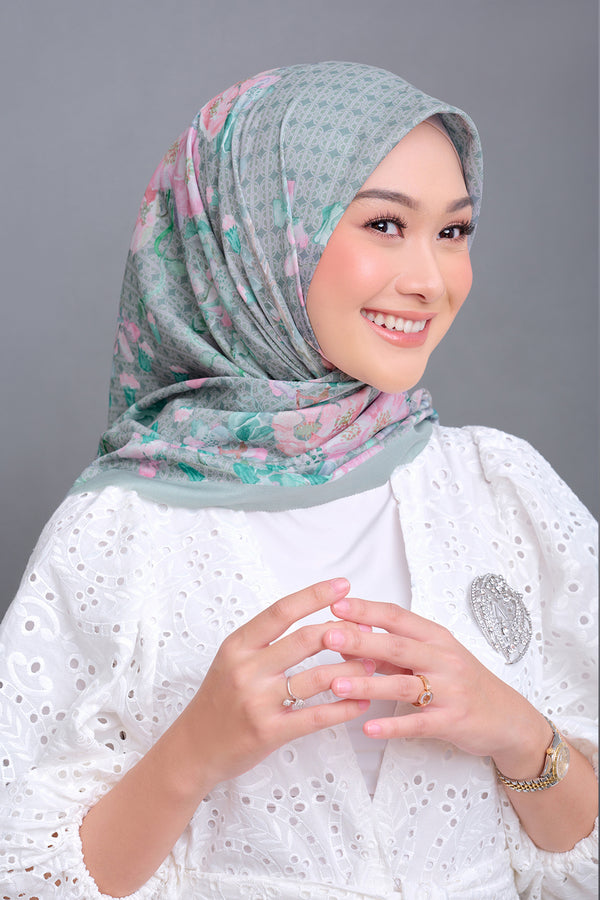 Monogram Flower - Green - Nada Puspita